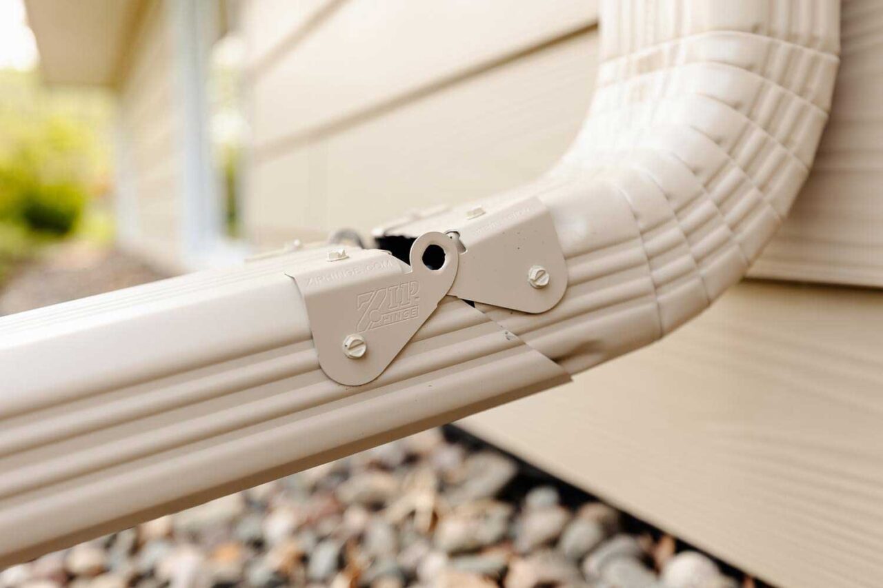 Downspout Drainage & Diverters: Rain Gutter Downspout Diverter